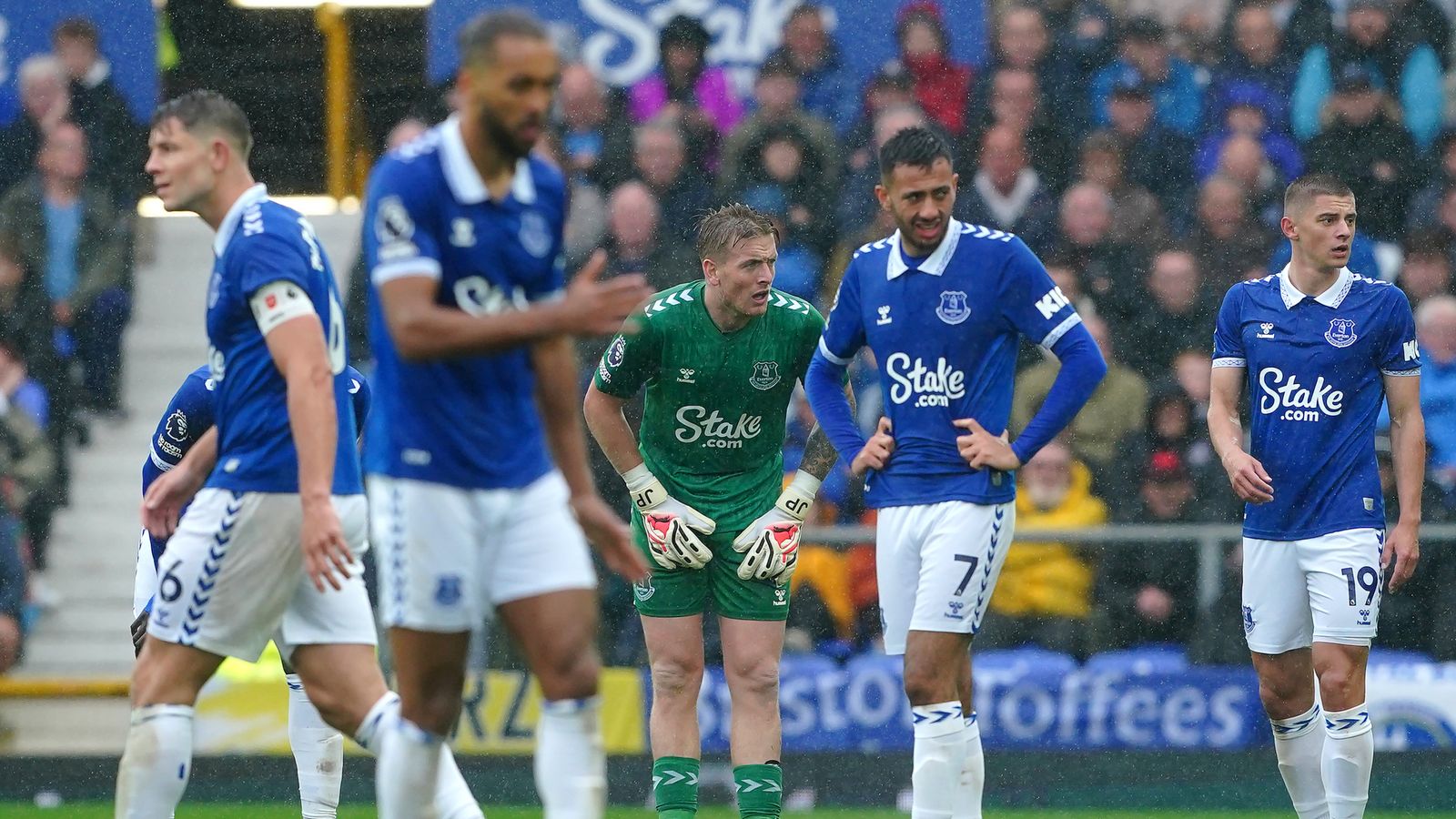 David Moyes has no choice but to drop Everton star vs Nottingham Forest ...